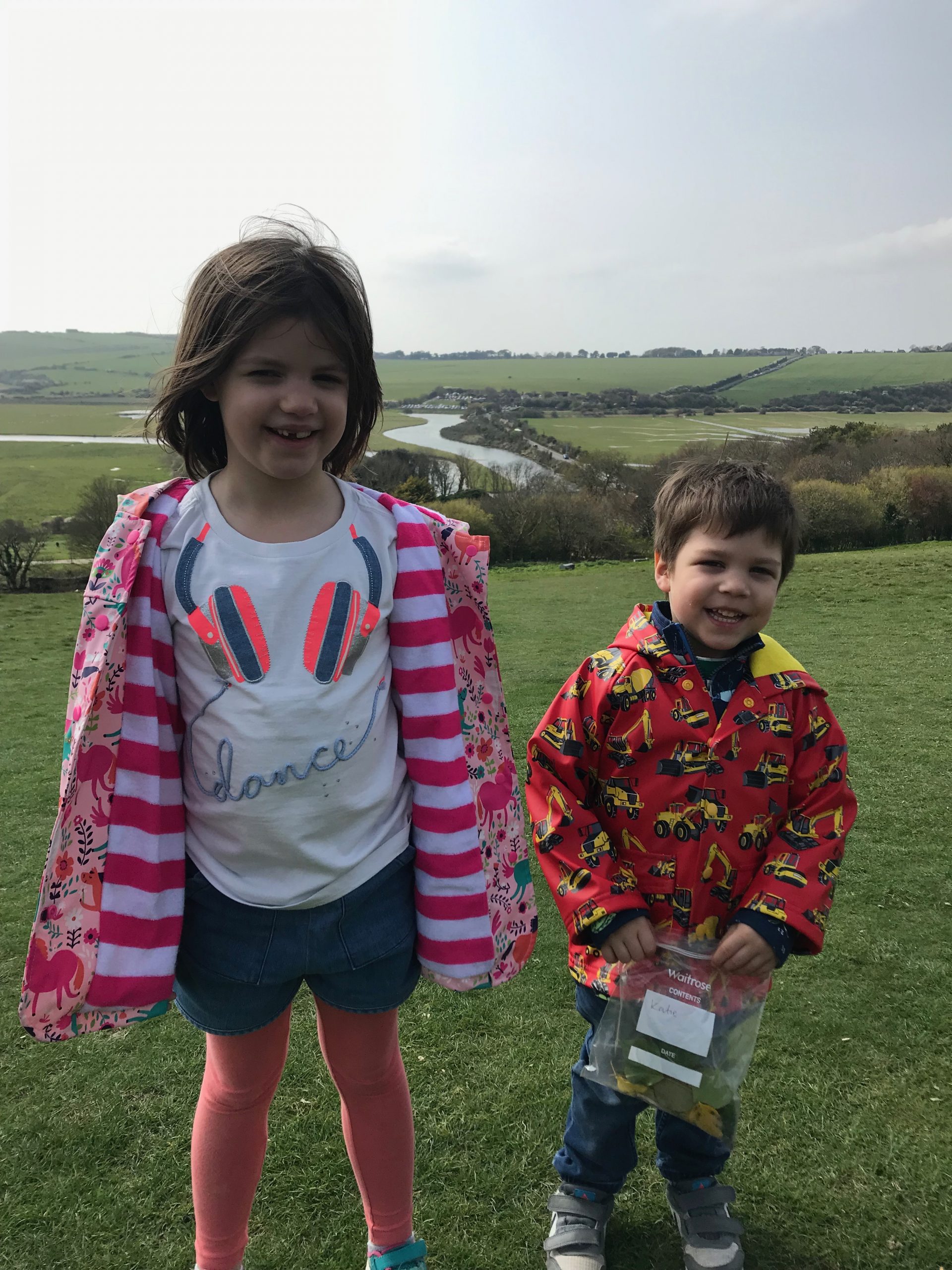 Kid's Outdoor Clothing for Edinburgh Seasons